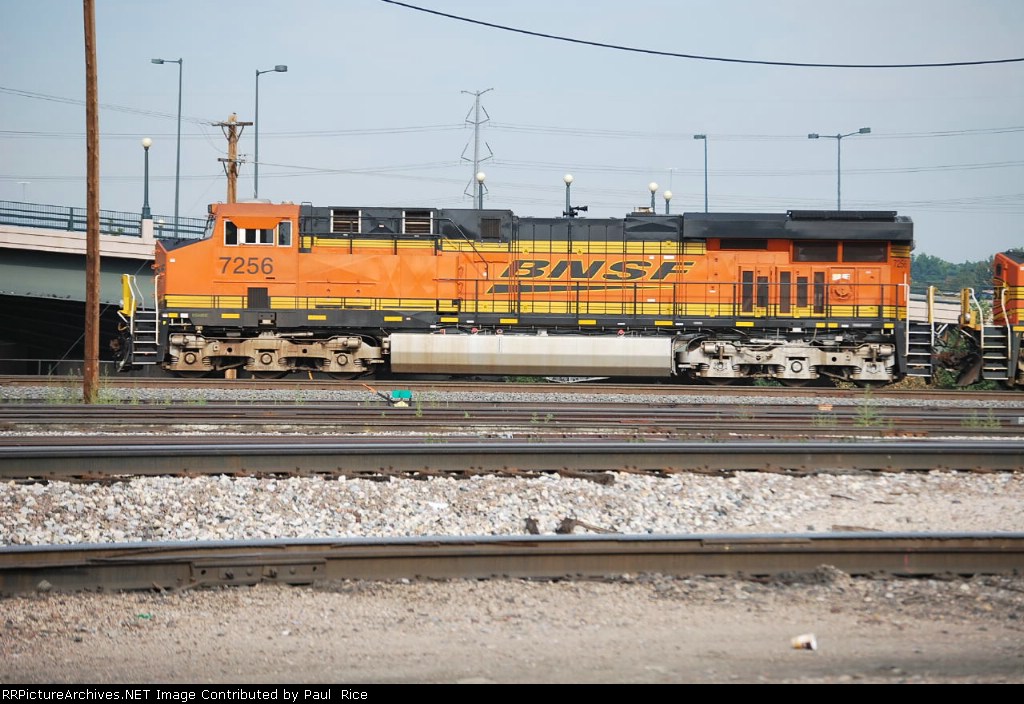 BNSF 7256
